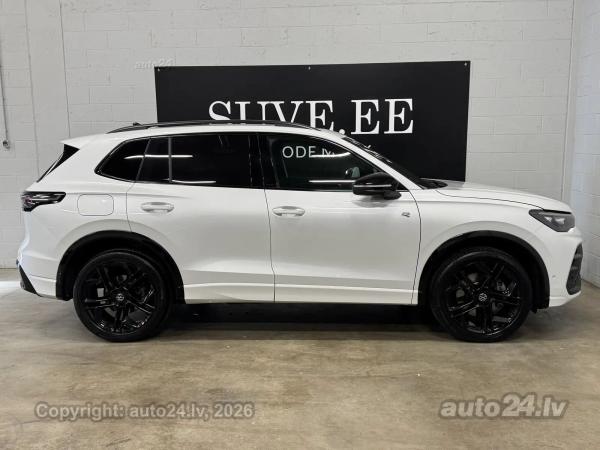 White Volkswagen Tiguan 2024 in Tallinn, with an engine capacity of 2.00 L and mileage of 36 thousand km for 44995 €, photo 6 on AUTOMOTO.COM.LV