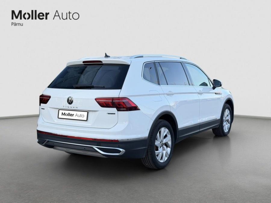 Balts Volkswagen Tiguan 2024 Pērnava, ar dzinēja tilpumu 2.00 L un nobraukumu 50 tūkst. km par 34900 €, foto 3 vietnē AUTOMOTO.COM.LV
