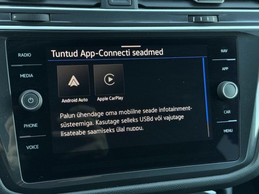 Balts Volkswagen Tiguan 2024 Pērnava, ar dzinēja tilpumu 2.00 L un nobraukumu 50 tūkst. km par 34900 €, foto 13 vietnē AUTOMOTO.COM.LV