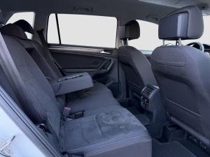 White Volkswagen Tiguan 2024 in Parnu, with an engine capacity of 2.00 L and mileage of 48 thousand km for 32500 €, photo 8 on AUTOMOTO.COM.LV