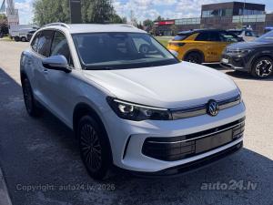 White Volkswagen Tiguan 2026 in Viljandi, with an engine capacity of 1.50 L and mileage of 1 thousand km for 37898 €, photo 3 on AUTOMOTO.COM.LV