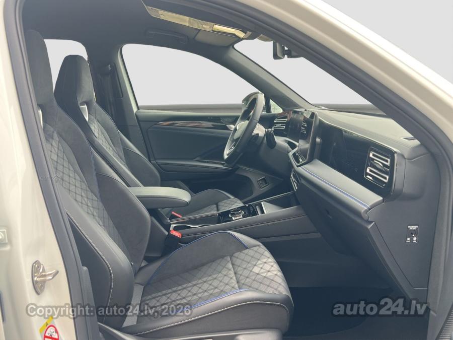 White Volkswagen Tiguan 2026 in Parnu, with an engine capacity of 1.50 L and mileage of 4 thousand km for 49900 €, photo 6 on AUTOMOTO.COM.LV