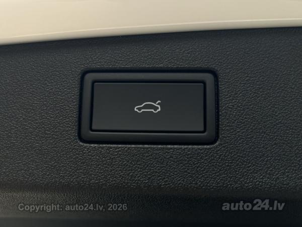 White Volkswagen Tiguan 2026 in Parnu, with an engine capacity of 1.50 L and mileage of 4 thousand km for 49900 €, photo 7 on AUTOMOTO.COM.LV
