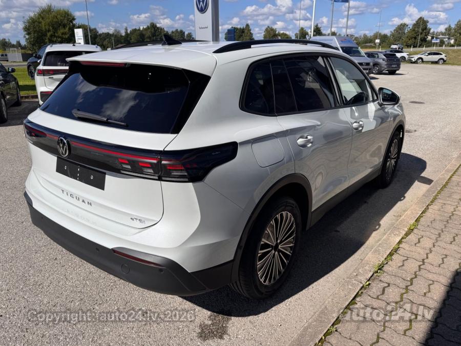 White Volkswagen Tiguan 2026 in Viljandi, with an engine capacity of 1.50 L and mileage of 0 thousand km for 37994 €, photo 5 on AUTOMOTO.COM.LV