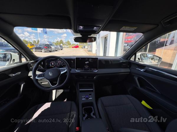 White Volkswagen Tiguan 2026 in Viljandi, with an engine capacity of 1.50 L and mileage of 0 thousand km for 37994 €, photo 8 on AUTOMOTO.COM.LV