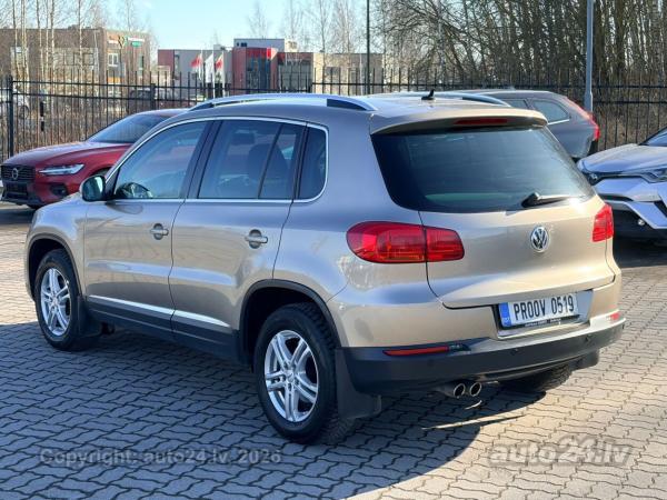Dzeltens Volkswagen Tiguan 2011 Tartu, ar dzinēja tilpumu 2.00 L un nobraukumu 187 tūkst. km par 10990 €, foto 3 vietnē AUTOMOTO.COM.LV