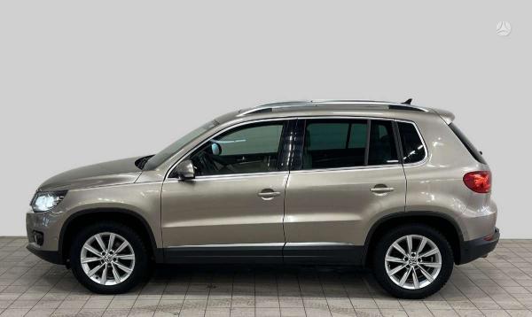Dzeltens Volkswagen Tiguan 2013 Kauņa, ar dzinēja tilpumu 1.98 L un nobraukumu 142 tūkst. km par 11800 €, foto 2 vietnē AUTOMOTO.COM.LV