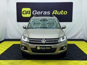 Yellow Volkswagen Tiguan 2013 in Vilnius, with an engine capacity of 1.97 L and mileage of 319 thousand km for 9250 €, photo 8 on AUTOMOTO.COM.LV