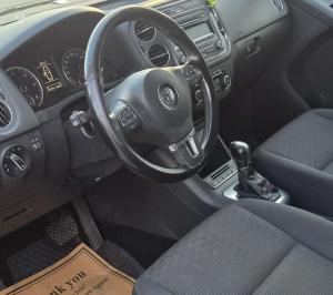 Yellow Volkswagen Tiguan 2013 in Radviliskis, with an engine capacity of 1.97 L and mileage of 320 thousand km for 8000 €, photo 9 on AUTOMOTO.COM.LV
