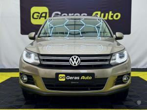 Yellow Volkswagen Tiguan 2013 in Vilnius, with an engine capacity of 1.97 L and mileage of 319 thousand km for 8500 €, photo 3 on AUTOMOTO.COM.LV