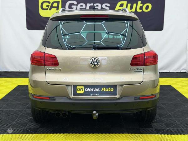 Volkswagen Tiguan 2013 Viļņa vietnē Dzeltens Volkswagen Tiguan 2013 Viļņa, ar dzinēja tilpumu 1.97 L un nobraukumu 319 tūkst. km par 8500 €, foto 6 vietnē AUTOMOTO.COM.LV