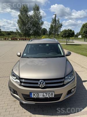 Dzeltens Volkswagen Tiguan 2015 Rīga, ar dzinēja tilpumu 2.00 L un nobraukumu 99 tūkst. km par 12000 €, foto 5 vietnē AUTOMOTO.COM.LV