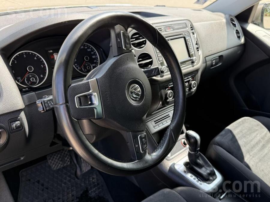 Dzeltens Volkswagen Tiguan 2015 Rīga, ar dzinēja tilpumu 2.00 L un nobraukumu 99 tūkst. km par 12000 €, foto 10 vietnē AUTOMOTO.COM.LV