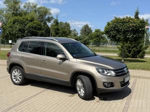 Dzeltens Volkswagen Tiguan 2015 Rīga, ar dzinēja tilpumu 2.00 L un nobraukumu 99 tūkst. km par 12000 €, foto 12 vietnē AUTOMOTO.COM.LV