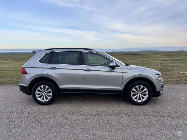 Yellow Volkswagen Tiguan 2017 in Vilkaviskis, with an engine capacity of 1.97 L and mileage of 208 thousand km for 15100 €, photo 6 on AUTOMOTO.COM.LV