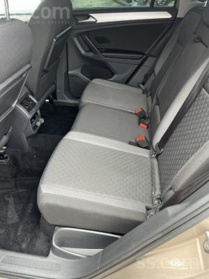 Dzeltens Volkswagen Tiguan 2017 Rīga, ar dzinēja tilpumu 2.00 L un nobraukumu 161 tūkst. km par 16900 €, foto 6 vietnē AUTOMOTO.COM.LV