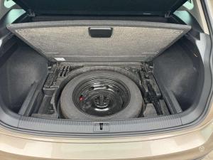 Yellow Volkswagen Tiguan 2017 in Kaunas, with an engine capacity of 1.40 L and mileage of 189 thousand km for 15990 €, photo 13 on AUTOMOTO.COM.LV