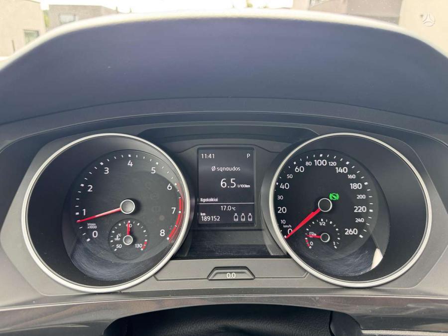 Yellow Volkswagen Tiguan 2017 in Kaunas, with an engine capacity of 1.40 L and mileage of 189 thousand km for 15990 €, photo 18 on AUTOMOTO.COM.LV