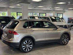 Dzeltens Volkswagen Tiguan 2018 Klaipėda, ar dzinēja tilpumu 1.97 L un nobraukumu 261 tūkst. km par 17950 €, foto 10 vietnē AUTOMOTO.COM.LV