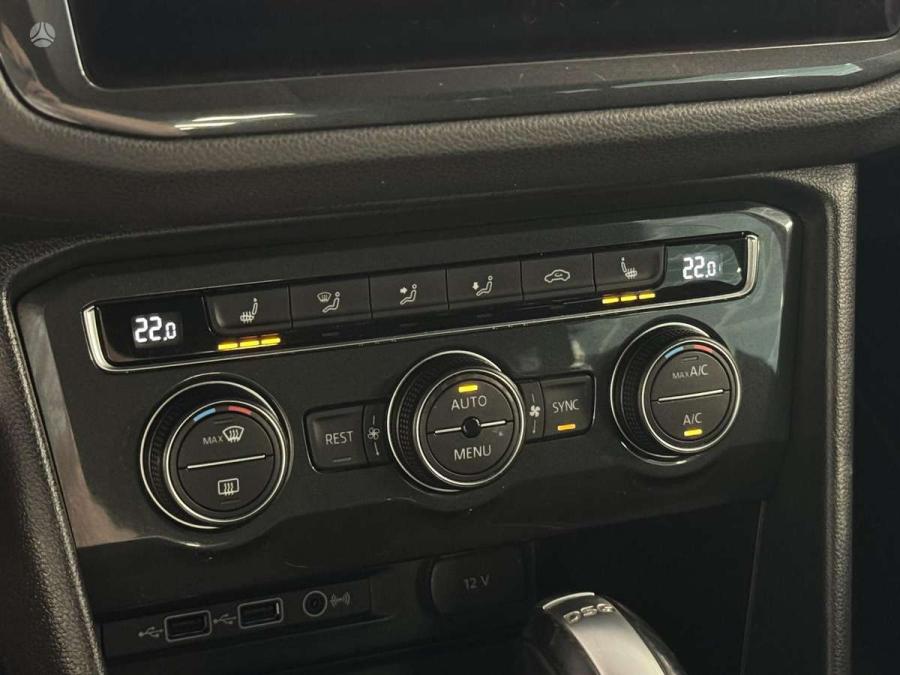 Dzeltens Volkswagen Tiguan 2018 Klaipėda, ar dzinēja tilpumu 1.97 L un nobraukumu 261 tūkst. km par 17950 €, foto 17 vietnē AUTOMOTO.COM.LV