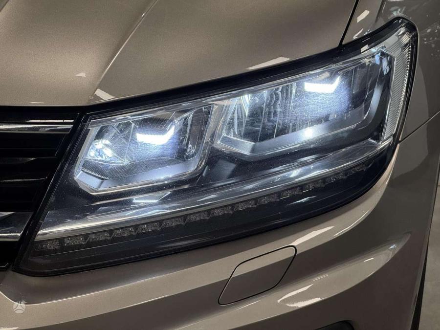 Dzeltens Volkswagen Tiguan 2018 Klaipėda, ar dzinēja tilpumu 1.97 L un nobraukumu 261 tūkst. km par 17950 €, foto 27 vietnē AUTOMOTO.COM.LV
