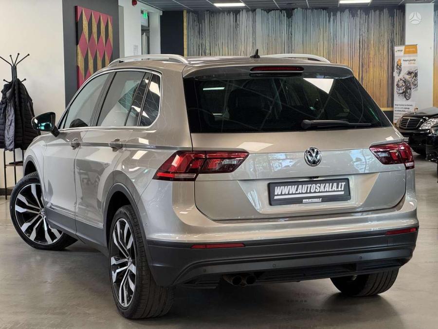 Dzeltens Volkswagen Tiguan 2018 Klaipėda, ar dzinēja tilpumu 1.97 L un nobraukumu 261 tūkst. km par 17950 €, foto 37 vietnē AUTOMOTO.COM.LV
