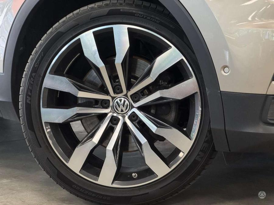 Dzeltens Volkswagen Tiguan 2018 Klaipėda, ar dzinēja tilpumu 1.97 L un nobraukumu 261 tūkst. km par 17950 €, foto 42 vietnē AUTOMOTO.COM.LV