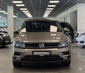 Yellow Volkswagen Tiguan 2018 in Klaipeda, with an engine capacity of 1.97 L and mileage of 261 thousand km for 17950 €, photo 3 on AUTOMOTO.COM.LV