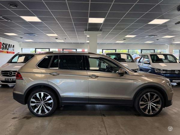 Dzeltens Volkswagen Tiguan 2018 Klaipėda, ar dzinēja tilpumu 1.97 L un nobraukumu 261 tūkst. km par 17950 €, foto 4 vietnē AUTOMOTO.COM.LV