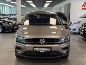 Yellow Volkswagen Tiguan 2018 in Klaipeda, with an engine capacity of 1.97 L and mileage of 261 thousand km for 17950 €, photo 10 on AUTOMOTO.COM.LV