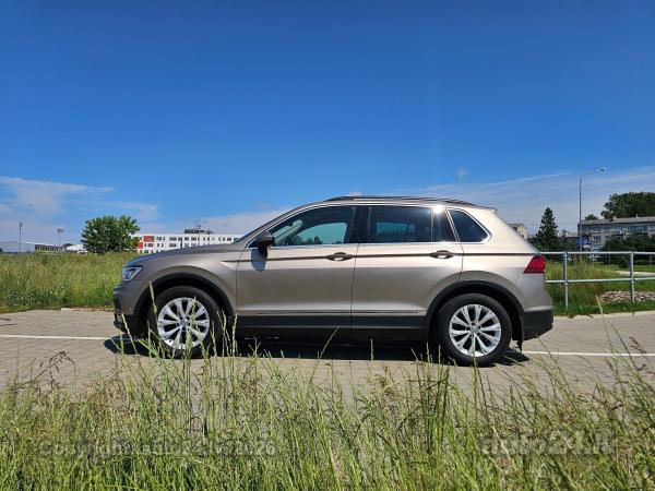 Dzeltens Volkswagen Tiguan 2018 Rīga, ar dzinēja tilpumu 1.40 L un nobraukumu 321 tūkst. km par 11800 €, foto 5 vietnē AUTOMOTO.COM.LV