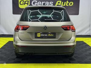 Yellow Volkswagen Tiguan 2019 in Vilnius, with an engine capacity of 1.97 L and mileage of 110 thousand km for 19490 €, photo 5 on AUTOMOTO.COM.LV