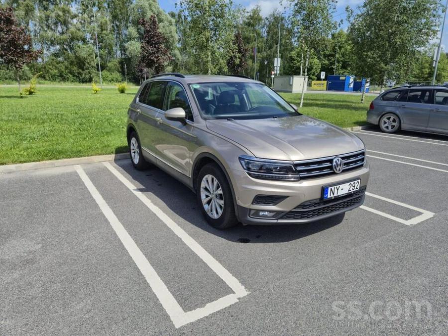 Желтый Фольксваген Тигуан 2019 в Елгава, объемом двигателя 2.00 л и пробегом 160 тыс. км за 17500 €, фото 4 на AUTOMOTO.COM.LV