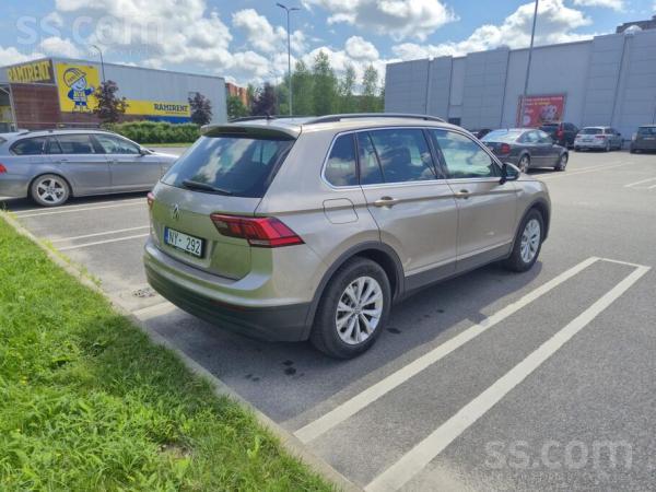 Yellow Volkswagen Tiguan 2019 in Jelgava, with an engine capacity of 2.00 L and mileage of 160 thousand km for 17500 €, photo 5 on AUTOMOTO.COM.LV