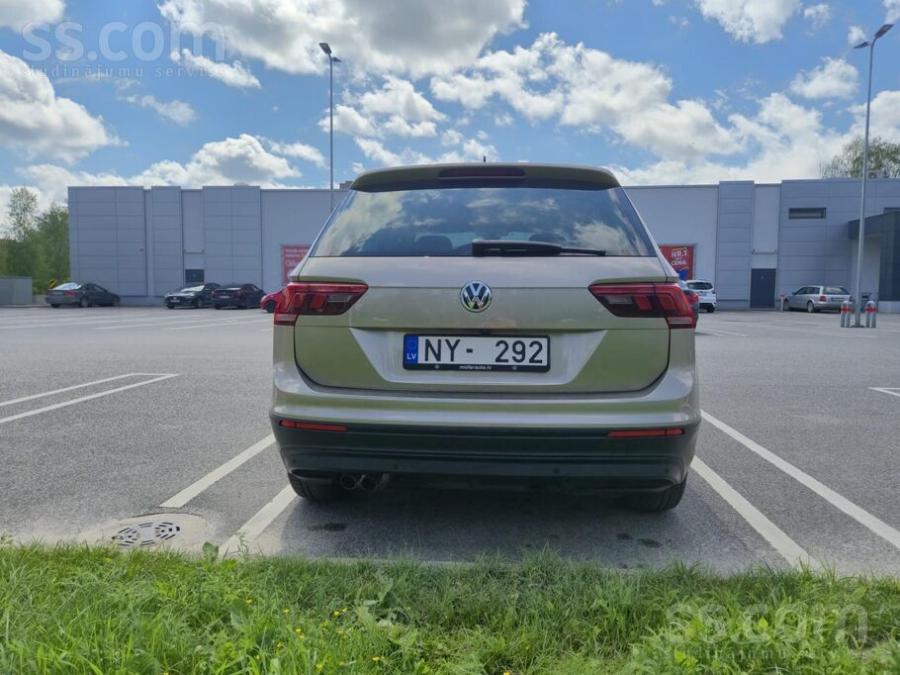Желтый Фольксваген Тигуан 2019 в Елгава, объемом двигателя 2.00 л и пробегом 160 тыс. км за 17500 €, фото 7 на AUTOMOTO.COM.LV