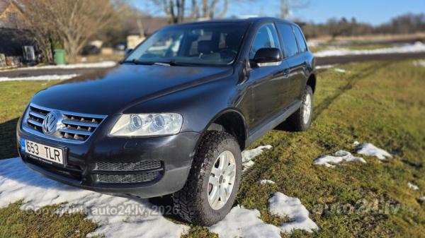 Black Volkswagen Touareg 2003 in Tallinn, with an engine capacity of 3.20 L and mileage of 225 thousand km for 3500 €, photo 8 on AUTOMOTO.COM.LV