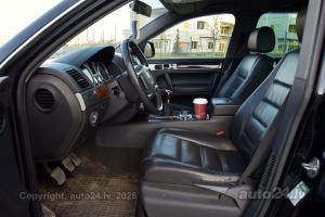 Melns Volkswagen Touareg 2004 Tartu, ar dzinēja tilpumu 2.50 L un nobraukumu 300 tūkst. km par 3550 €, foto 17 vietnē AUTOMOTO.COM.LV
