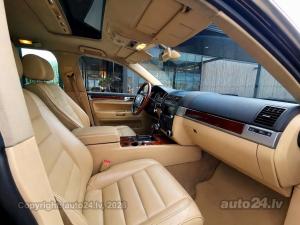 Melns Volkswagen Touareg 2004 Tartu, ar dzinēja tilpumu 2.50 L un nobraukumu 430 tūkst. km par 2490 €, foto 6 vietnē AUTOMOTO.COM.LV