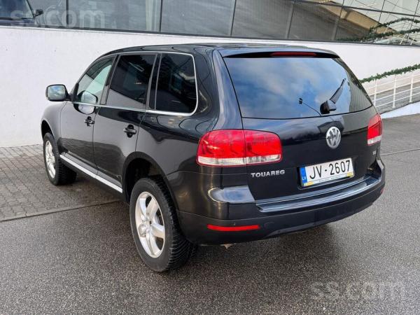 Melns Volkswagen Touareg 2005 Rīga, ar dzinēja tilpumu 3.00 L un nobraukumu 0 tūkst. km par 4550 €, foto 4 vietnē AUTOMOTO.COM.LV