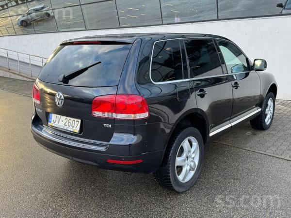 Melns Volkswagen Touareg 2005 Rīga, ar dzinēja tilpumu 3.00 L un nobraukumu 0 tūkst. km par 4550 €, foto 6 vietnē AUTOMOTO.COM.LV
