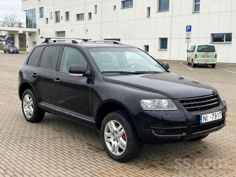 Melns Volkswagen Touareg 2005 Rēzekne, ar dzinēja tilpumu 3.00 L un nobraukumu 308 tūkst. km par 3350 €, foto 6 vietnē AUTOMOTO.COM.LV