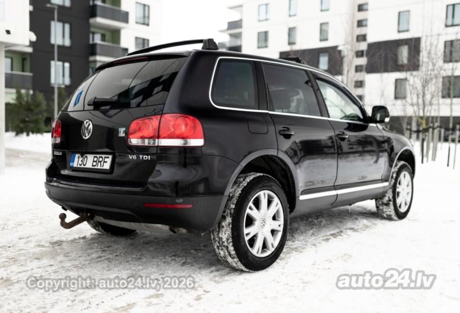 Черный Фольксваген Туарег 2005 в Таллин, объемом двигателя 3.00 л и пробегом 337 тыс. км за 4999 €, фото 6 на AUTOMOTO.COM.LV