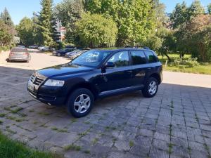 Melns Volkswagen Touareg 2005 Kauņa, ar dzinēja tilpumu 2.50 L un nobraukumu 200 tūkst. km par 2500 €, foto 3 vietnē AUTOMOTO.COM.LV