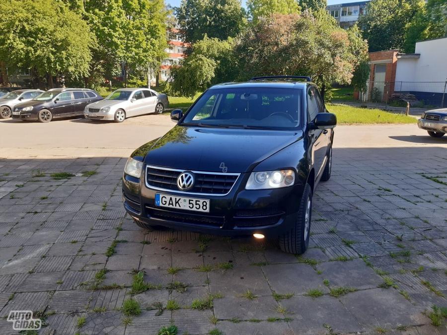 Melns Volkswagen Touareg 2005 Kauņa, ar dzinēja tilpumu 2.50 L un nobraukumu 200 tūkst. km par 2500 €, foto 5 vietnē AUTOMOTO.COM.LV