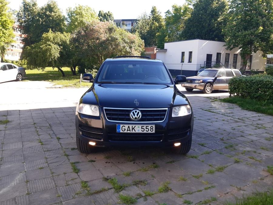 Melns Volkswagen Touareg 2005 Kauņa, ar dzinēja tilpumu 2.50 L un nobraukumu 200 tūkst. km par 2500 €, foto 6 vietnē AUTOMOTO.COM.LV