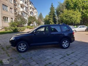 Черный Фольксваген Туарег 2005 в Каунас, объемом двигателя 2.50 л и пробегом 200 тыс. км за 2500 €, фото 17 на AUTOMOTO.COM.LV