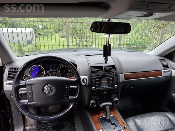 Melns Volkswagen Touareg 2005 Rīga, ar dzinēja tilpumu 3.00 L un nobraukumu 345 tūkst. km par 4200 €, foto 6 vietnē AUTOMOTO.COM.LV