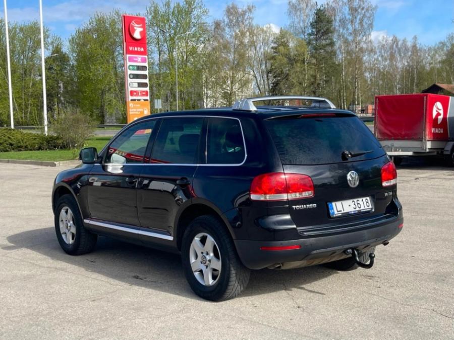 Melns Volkswagen Touareg 2005 Rīga, ar dzinēja tilpumu 3.00 L un nobraukumu 0 tūkst. km par 4900 €, foto 5 vietnē AUTOMOTO.COM.LV