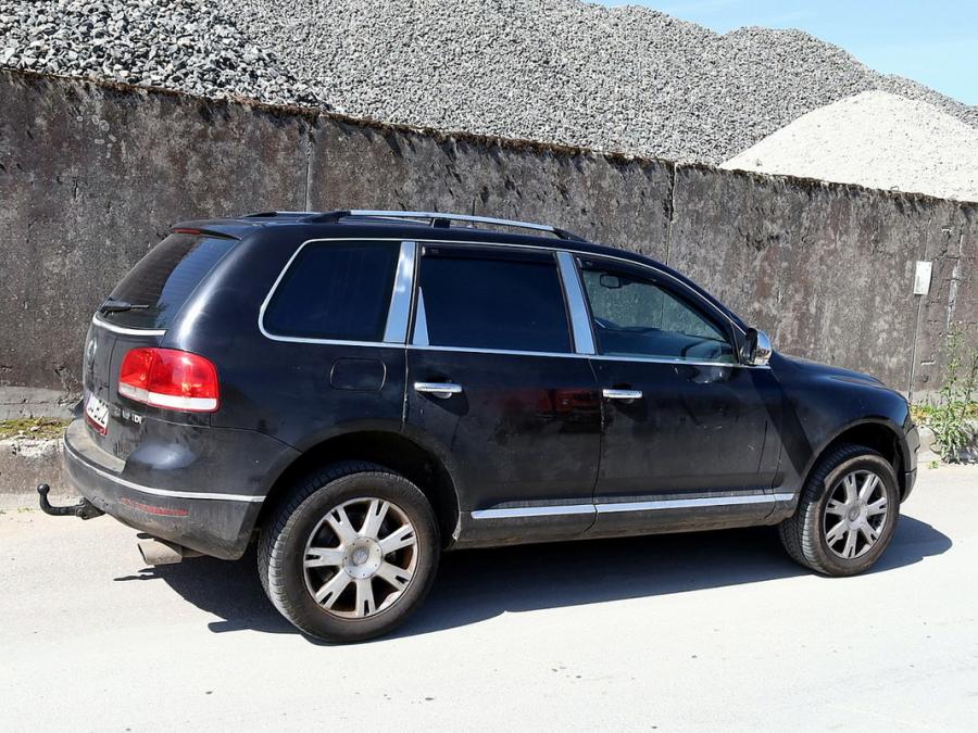 Melns Volkswagen Touareg 2005 Tallina, ar dzinēja tilpumu 3.00 L un nobraukumu 316 tūkst. km par 1199 €, foto 11 vietnē AUTOMOTO.COM.LV