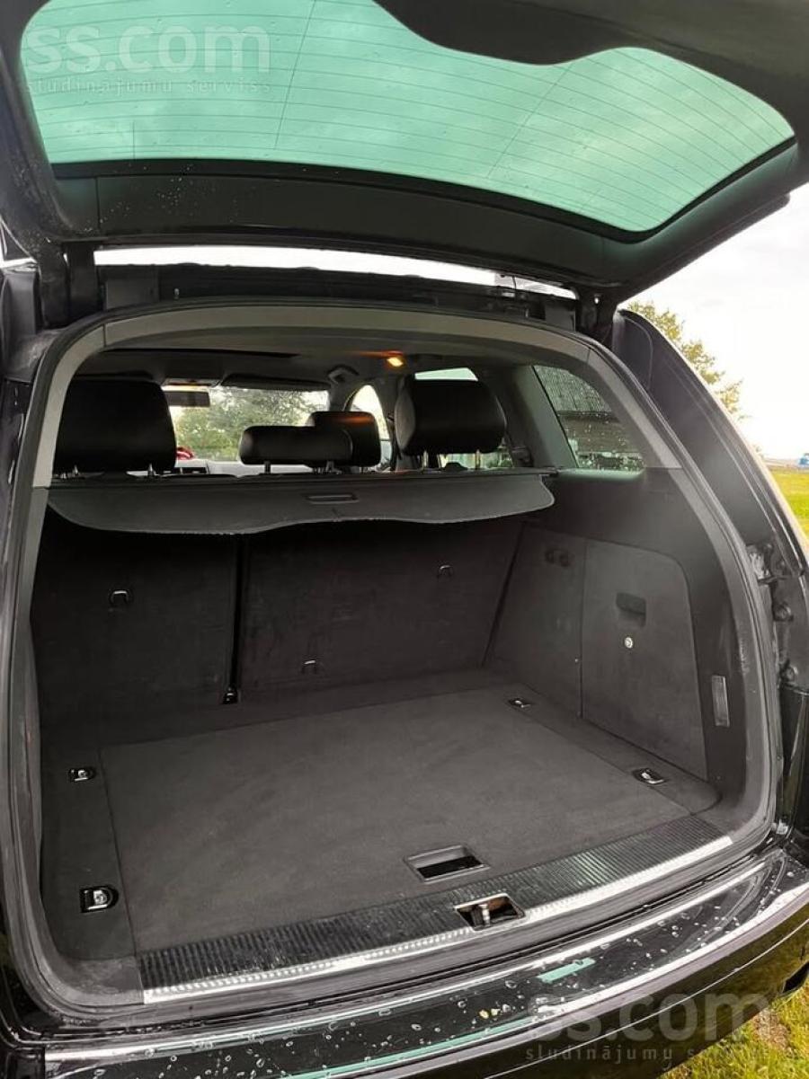 Black Volkswagen Touareg 2005 in Cesis, with an engine capacity of 2.50 L and mileage of 360 thousand km for 3200 €, photo 9 on AUTOMOTO.COM.LV